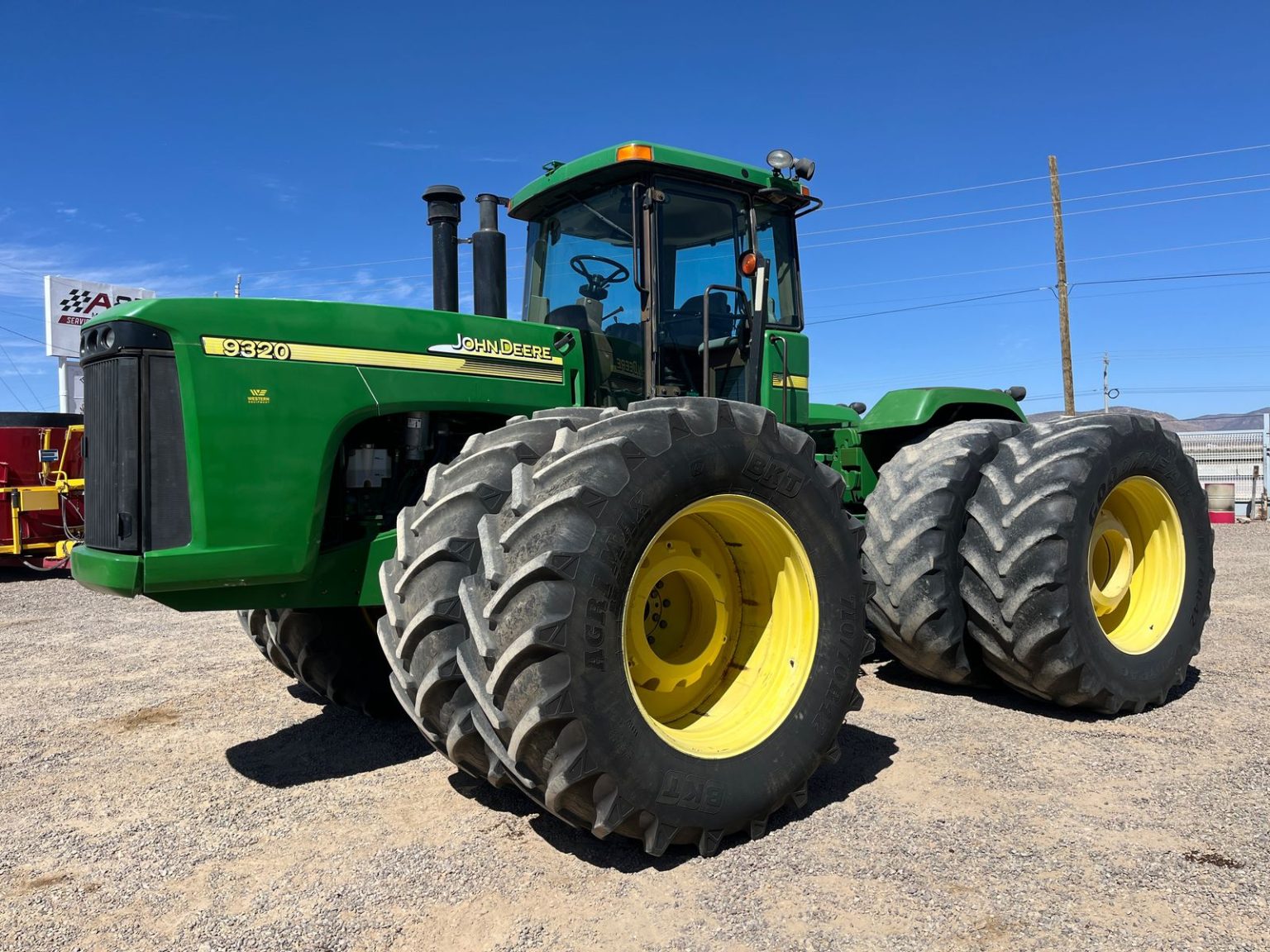 Tractor John Deere Modelo 9320 - m-agricolapeters